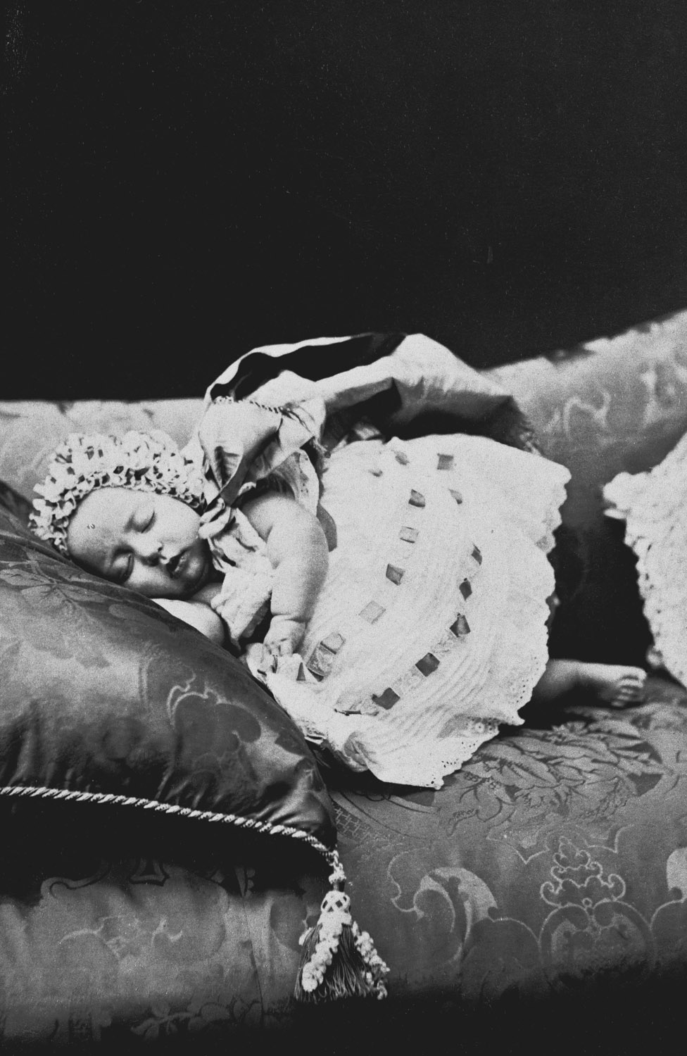 W & D Downey (active 1855-1941) - Princess Victoria of Wales, November ...